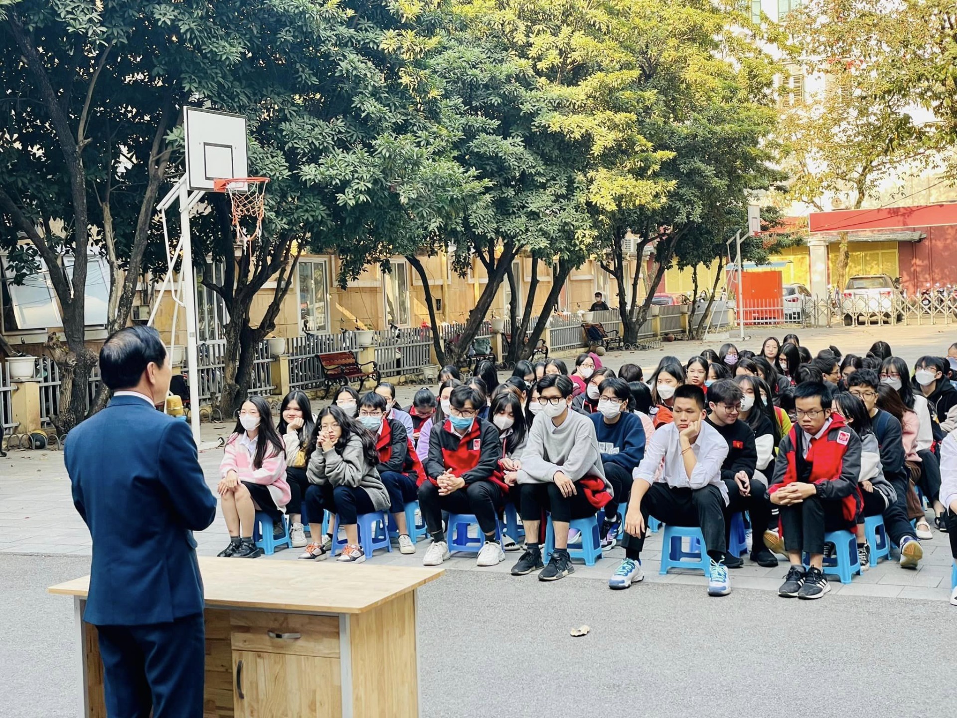 Đội tuyển trường THPT Chuyên KHXH&NV tham dự kỳ thi Olympic ĐHQG bậc THPT